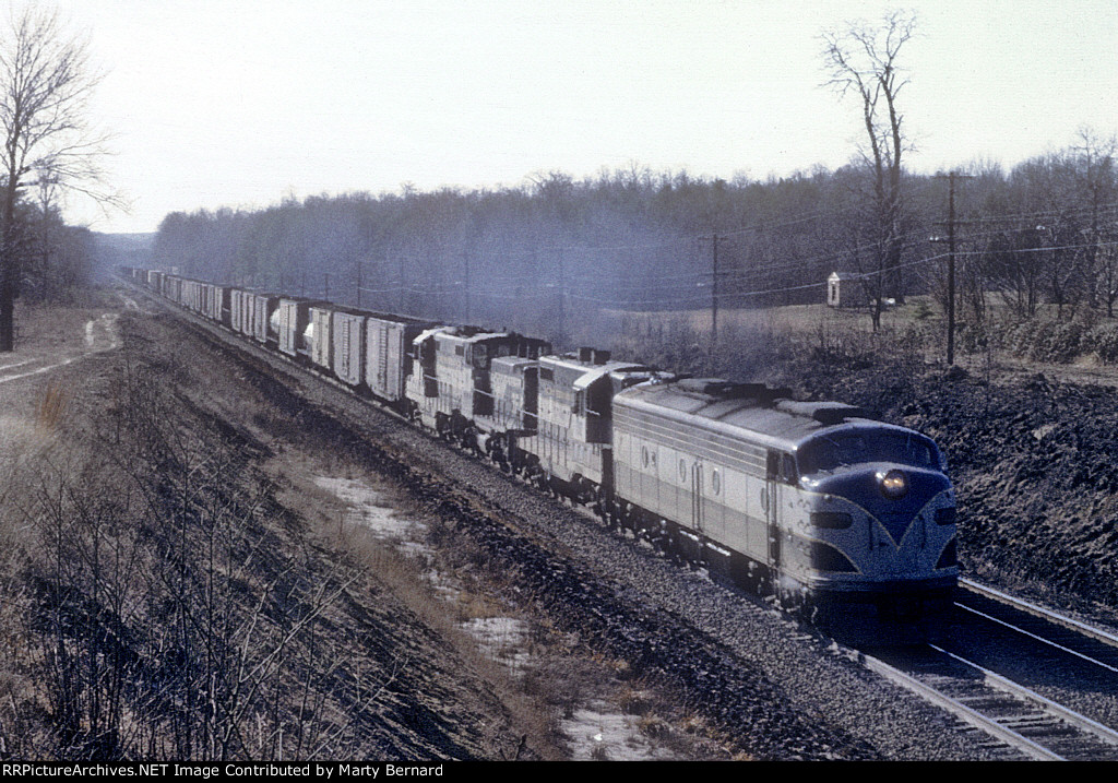 RF&P 1004 with a GP7, Probably a SW1500, an Another GP7